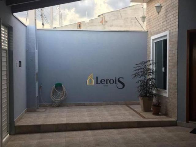 Casa com 2 dormitórios à venda, 100 m² por R$ 530.000,00 Vila dos Eucaliptos Salto/SP