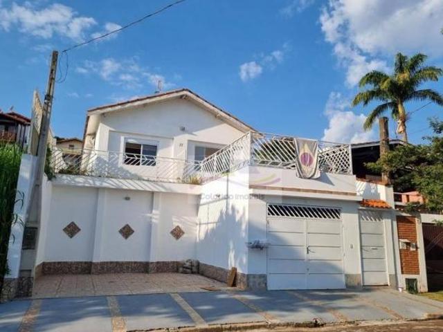 Casa com 2 dormitórios à venda, 115 m² por R$ 620.000 Centro Águas de São Pedro/SP