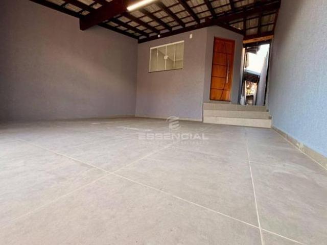Casa com 2 dormitórios à venda, 110 m² por R$ 350.000,00 Jardim Ypê Botucatu/SP