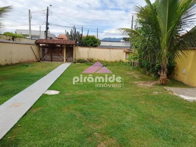 Casa com 2 dormitórios à venda, 110 m² por R$ 595.000,00 Pontal de Santa Marina Caraguatatuba/SP