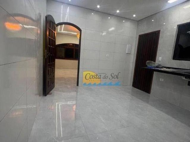 Casa com 2 dormitórios à venda, 111 m² por R$ 885.000,00 Aviação Praia Grande/SP
