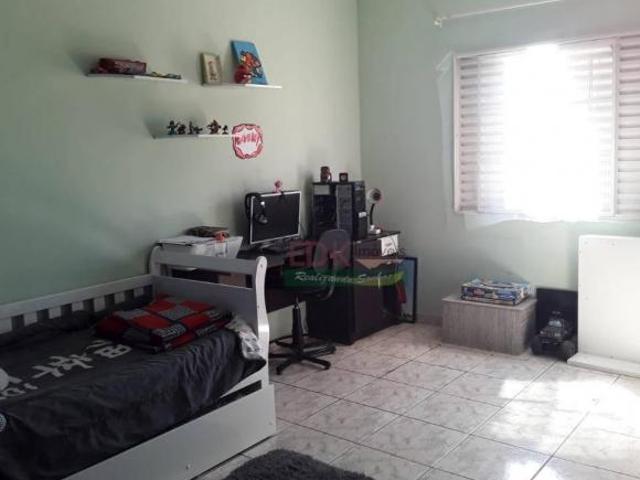 Casa com 2 dormitórios à venda, 112 m² por R$ 350.000,00 Vila São José Taubaté/SP