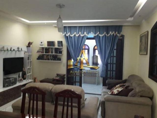 Casa com 2 dormitórios à venda, 125 m² por R$ 480.000,00 Vila Creti Carapicuíba/SP