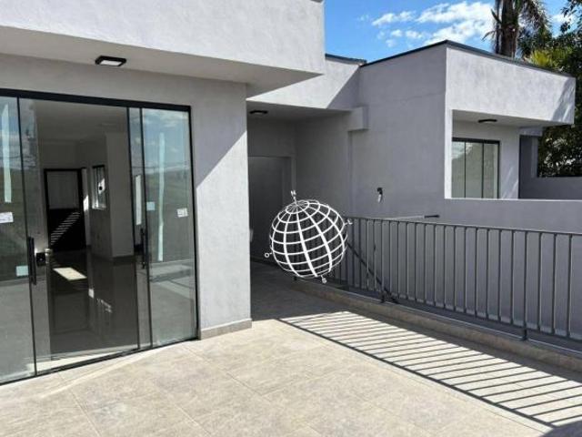 Casa com 2 dormitórios à venda, 127 m² por R$ 530.000,00 Vila Nova Suiça Piracaia/SP