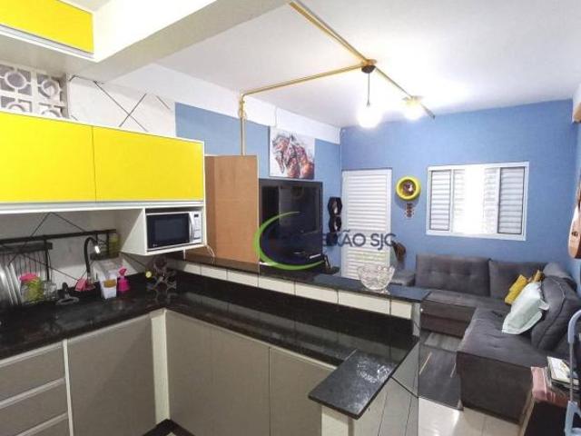 Casa com 2 dormitórios à venda, 127 m² por R$ 700.000