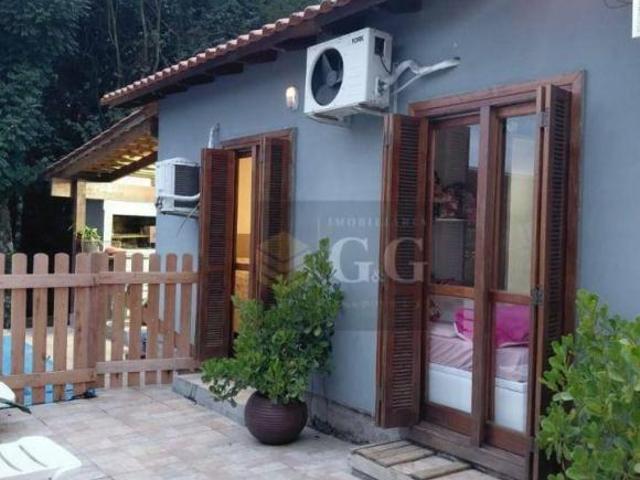 Casa com 2 dormitórios à venda, 120 m² por R$ 600.000,00 Condomínio Cantegril Viamão/RS