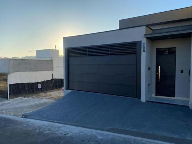 Casa com 2 dormitórios à venda, 122 m² por R$ 820.000 Jardim Monte Carlo Indaiatuba/SP