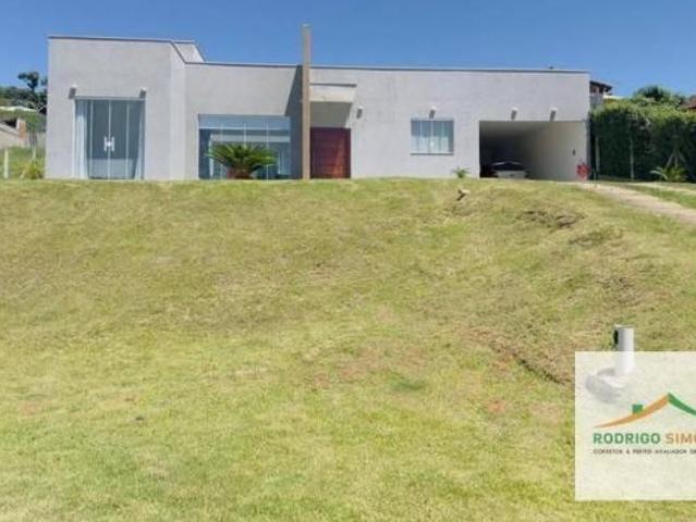 Casa com 2 dormitórios à venda, 122 m² por R$ 940.000,00 Condomínio Vista Verde Piranguinho/MG