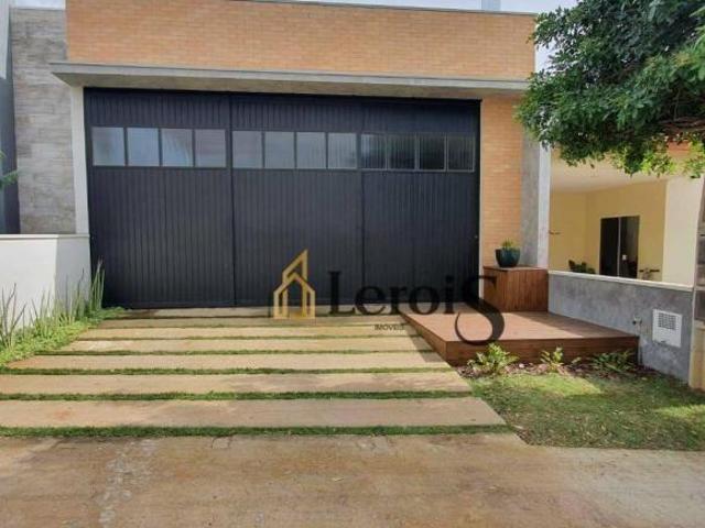 Casa com 2 dormitórios à venda, 130 m² por R$ 750.000,00 Condomínio Village Moutonnée Salto/SP