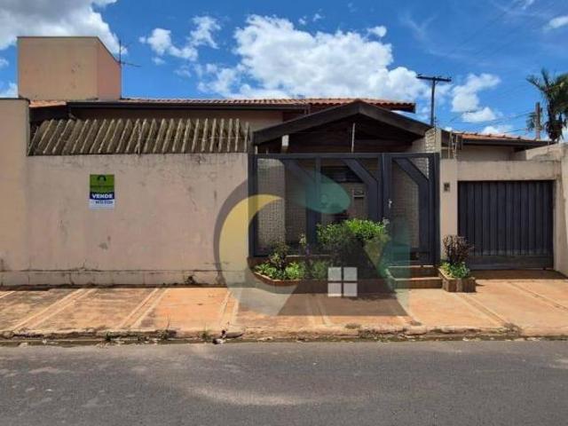 Casa com 2 dormitórios à venda, 149 m² por R$ 280.000,00 América Barretos/SP
