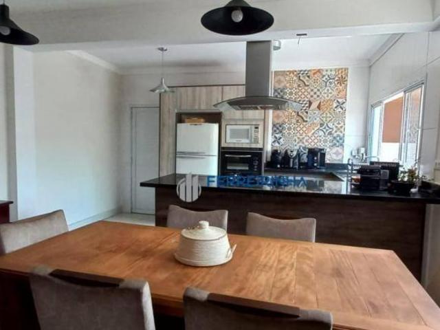 Casa com 2 dormitórios à venda, 140 m² por R$ 750.000 Jardim Paulista São José dos Campos/SP