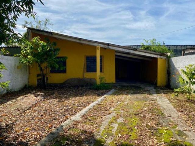 Casa com 2 dormitórios à venda 143 m² Luizamar Mirim Itanhaém/SP