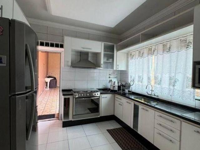 Casa com 2 dormitórios à venda, 157 m² por R$ 429.000,00 Jardim Santa Clara do Lago II Hortolând