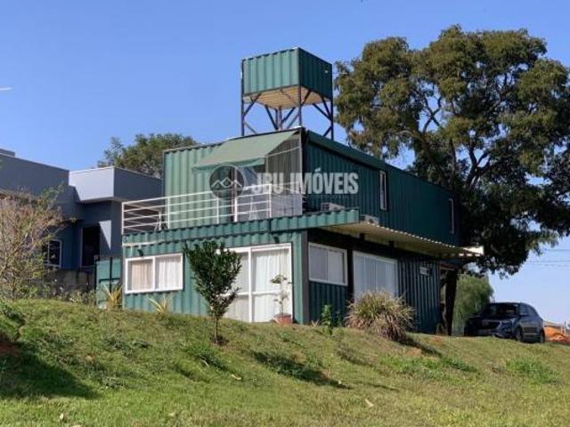 Casa com 2 dormitórios à venda, 158m² por R$ 800.000 Condomínio Portal dos Lagos