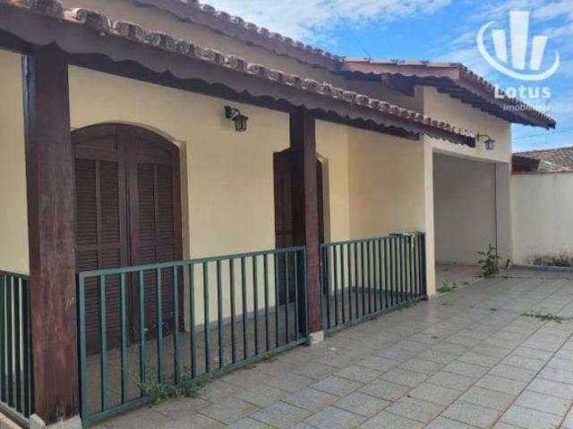 Casa com 2 dormitórios à venda, 150 m² Berlim Jaguariúna/SP