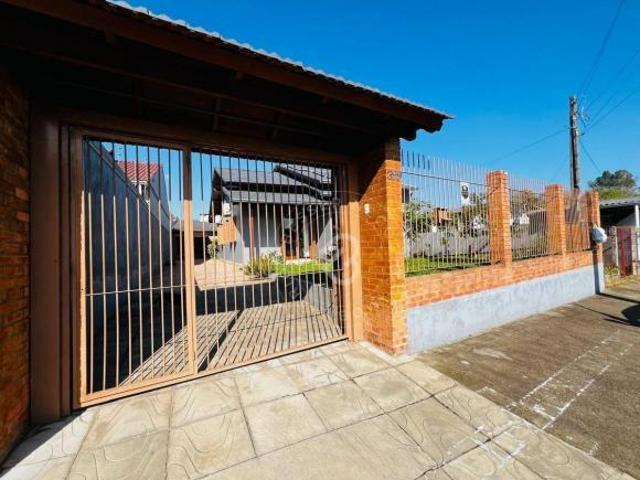 Casa com 2 dormitórios à venda, 150 m² por R$ 500.000,00 Colonial Sapucaia do Sul/RS