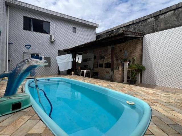 Casa com 2 dormitórios à venda, 150 m² por R$ 950.000,00 Boqueirão Praia Grande/SP