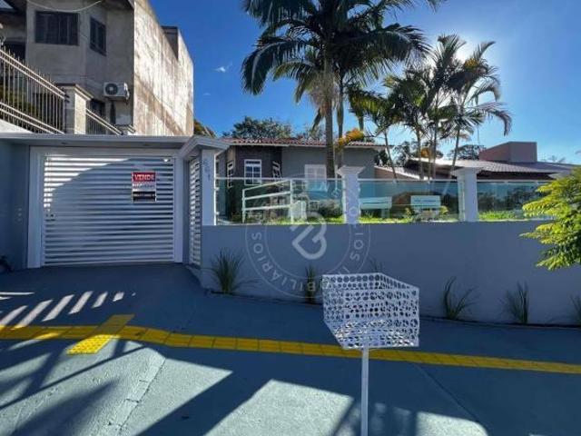 Casa com 2 dormitórios à venda, 165 m² por R$ 725.000 Jardim Anchieta Sapucaia do Sul/RS