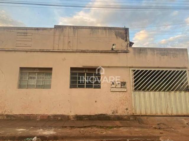 Casa com 2 dormitórios à venda, 160 m² por R$ 250.000,00 Setor Afonso Pena Itumbiara/GO