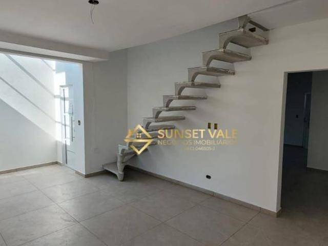 Casa com 2 dormitórios à venda, 160 m² por R$ 754.000,00 Vila Branca Jacareí/SP