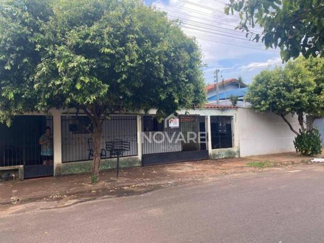 Casa com 2 dormitórios à venda, 180 m² por R$ 280.000,00 Setor Novo Horizonte Itumbiara/GO