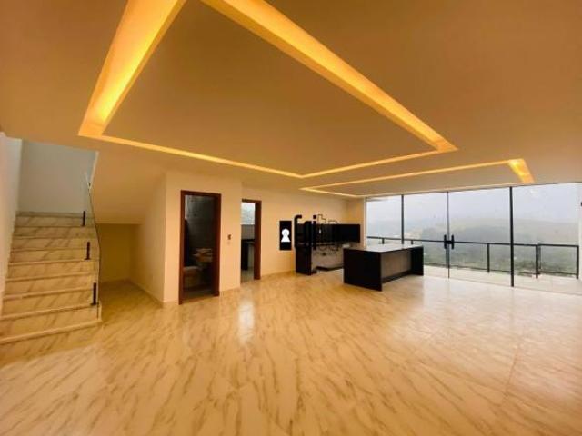 Casa com 2 dormitórios à venda, 180 m² por R$ 800.000 Sagrado Coração de Jesus Juiz de Fora/MG