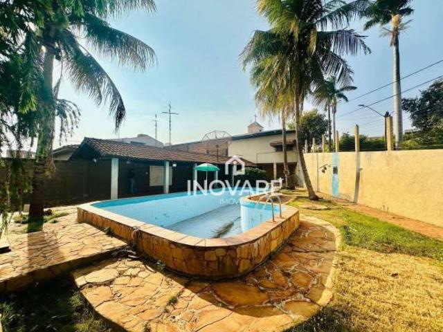 Casa com 2 dormitórios à venda, 197 m² por R$ 650.000,00 Alto da Boa Vista Itumbiara/GO