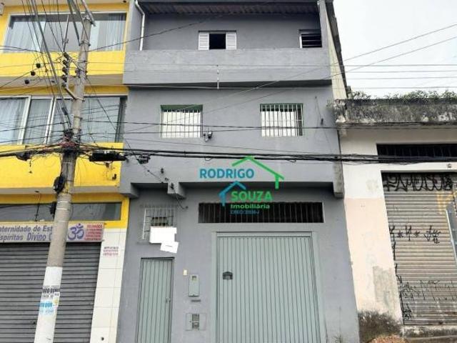 Casa com 2 dormitórios à venda, 200 m² por R$ 470.000,00 Centro Carapicuíba/SP
