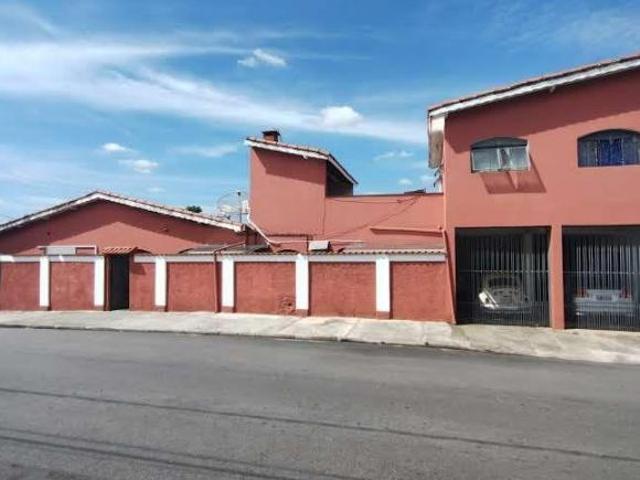Casa com 2 dormitórios à venda, 200 m² por R$ 480.000
