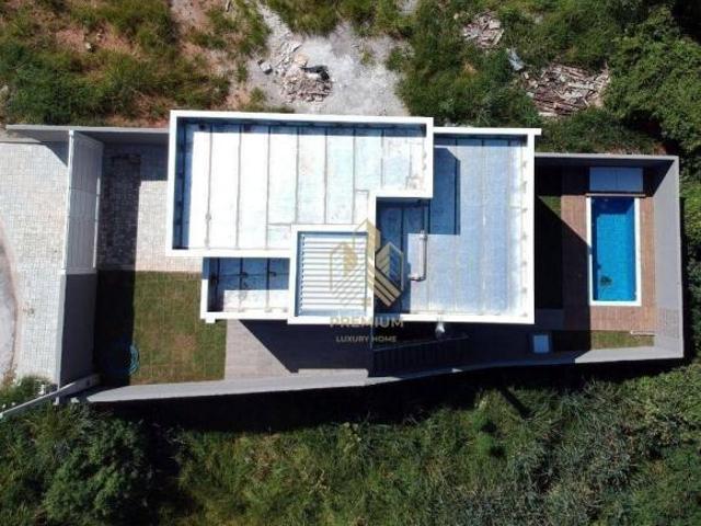 Casa com 2 dormitórios à venda, 200 m² por R$ 689.000,00 Vila Operária Bom Jesus dos Perdões/SP