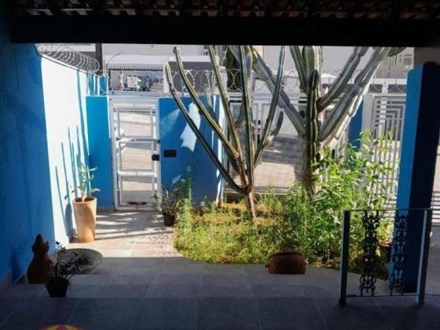 Casa com 2 dormitórios à venda, 200 m² por R$ 700.000 Jardim Saira Sorocaba/SP