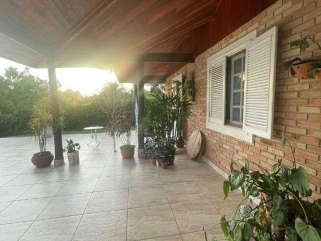 Casa com 2 dormitórios à venda, 200 m² por R$ 930.000,00 Condomínio Haras São Luiz Salto/SP