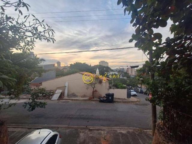 Casa com 2 dormitórios à venda, 229 m² por R$ 820.000,00 Jardim Emília Sorocaba/SP