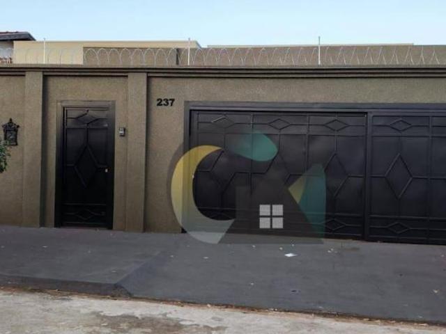 Casa com 2 dormitórios à venda, 230 m² por R$ 600.000,00 Parque Residencial Minerva Barretos/SP