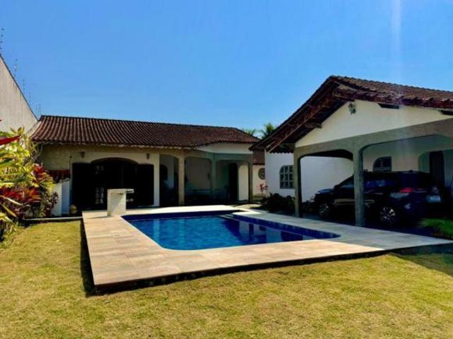 Casa com 2 dormitórios à venda 247 m² Grandesp Itanhaém/SP