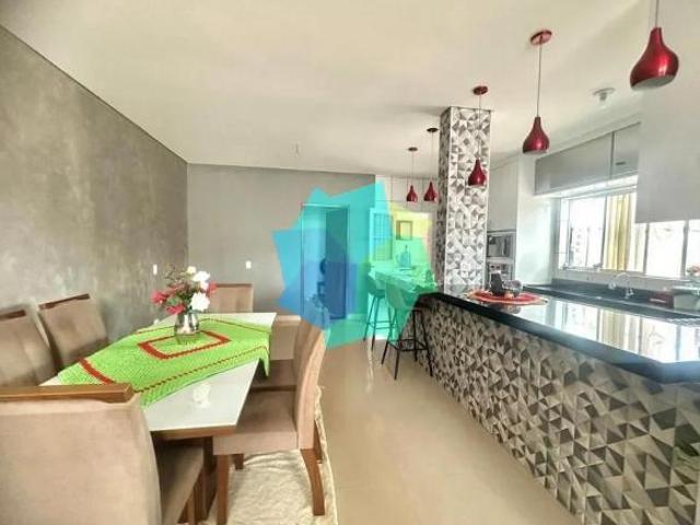 Casa com 2 dormitórios à venda, 250 m² por R$ 595.000,00 Parque Imperial Salto/SP