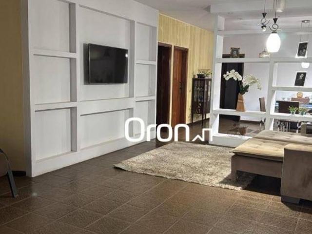 Casa com 2 dormitórios à venda, 300 m² por R$ 989.000,00 Vila Rezende Goiânia/GO