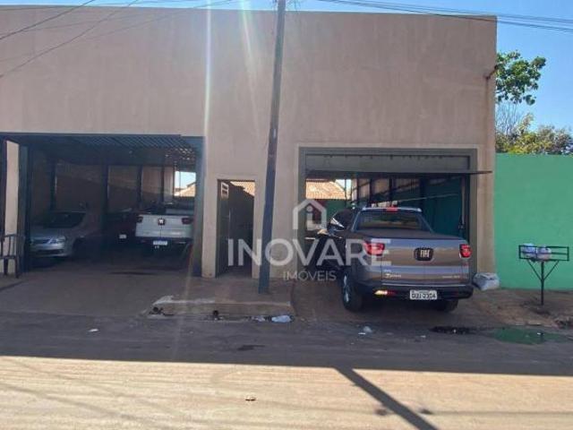 Casa com 2 dormitórios à venda, 360 m² por R$ 500.000,00 Setor São Sebastião Itumbiara/GO
