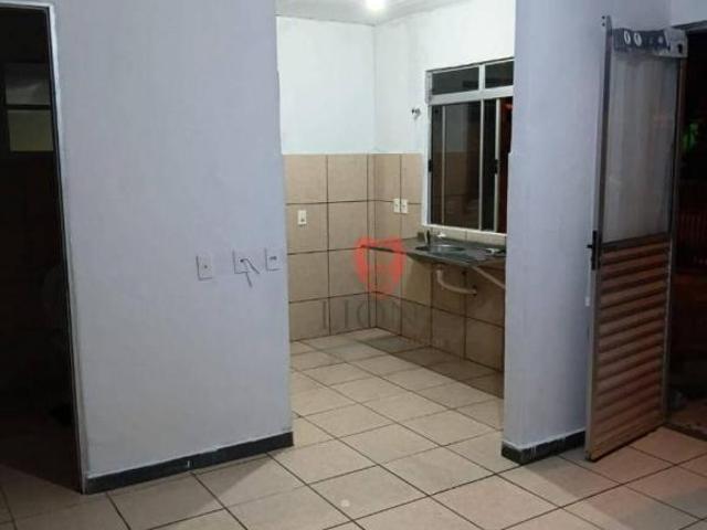 Casa com 2 dormitórios à venda, 42 m² por R$ 180.900 Loteamento Breno Garcia Gravataí/RS