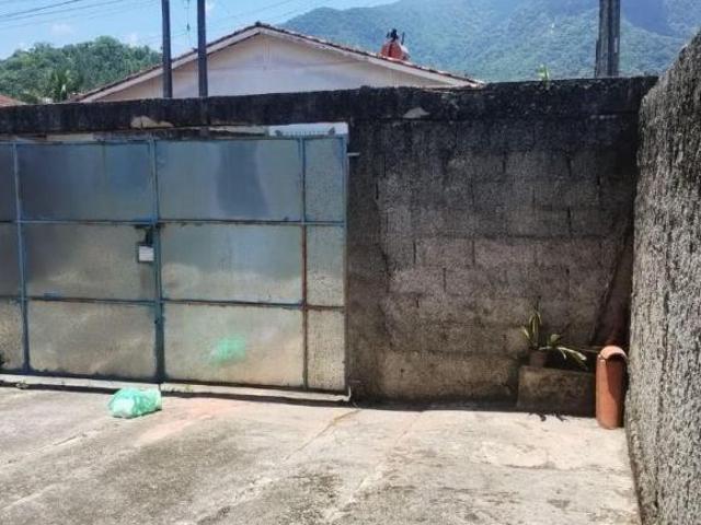 Casa com 2 dormitórios à venda, 47 m² por R$ 238.000,00 Getuba Caraguatatuba/SP