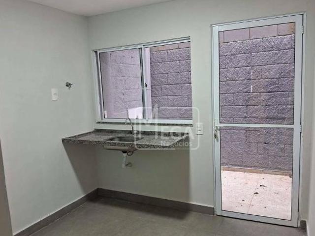 Casa com 2 dormitórios à venda, 50 m² por R$ 230.000 Bairro Jardim Nossa Senhora das Graças Coti