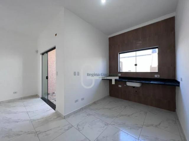 Casa com 2 dormitórios à venda, 50 m² por R$ 299.900,00 Estância São José Peruíbe/SP