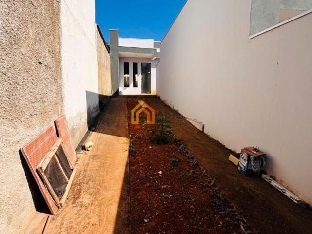 Casa com 2 dormitórios à venda, 55 m² por R$ 400.000 Pousada das Rosas São Joaquim de Bicas/MG