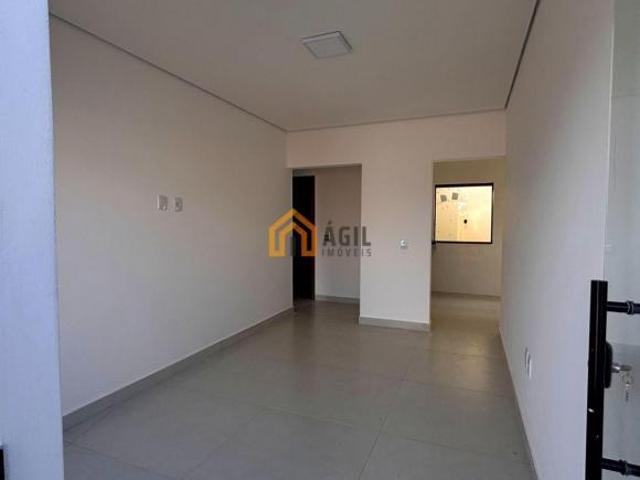 Casa com 2 dormitórios à venda, 55 m² por R$ 299.950,00 Marques Industrial São Joaquim de Bicas/