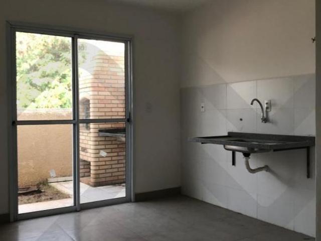 Casa com 2 dormitórios à venda, 55 m² por R$ 300.000,00 Vila Mineirão Sorocaba/SP