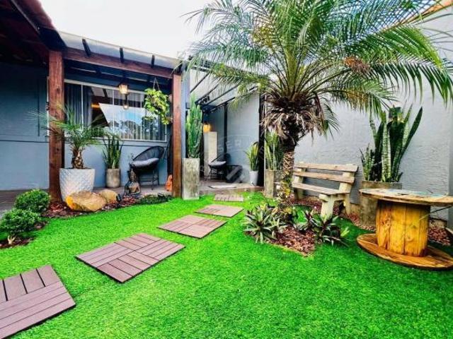 Casa com 2 dormitórios à venda, 55 m² por R$ 349.900,00 Três Marias Esteio/RS