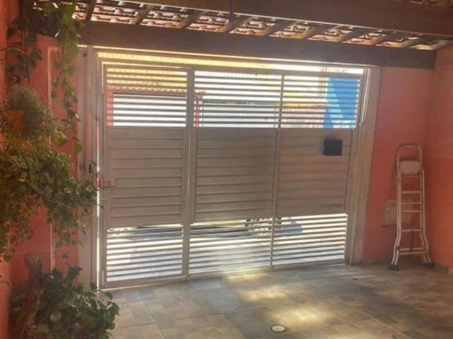 Casa com 2 dormitórios à venda, 57 m² por R$ 290.000,00 Residencial Europa.