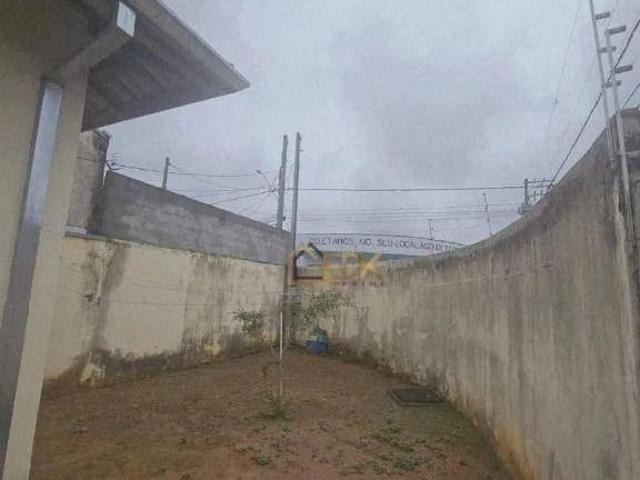Casa com 2 dormitórios à venda, 60 m² por R$ 233.000 Conjunto Residencial Araretama Pindamonhang