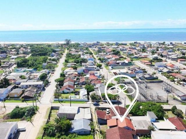 Casa com 2 dormitórios à venda, 60 m² por R$ 270.000,00 Coroados Guaratuba/PR