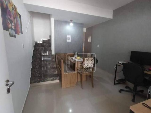 Casa com 2 dormitórios à venda, 60 m² por R$ 297.000,00 Jardim São João Jandira/SP